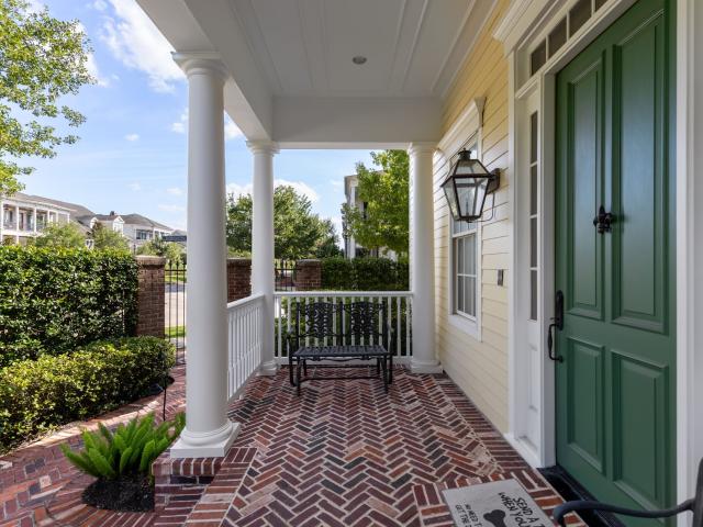 60 North Bay Boulevard