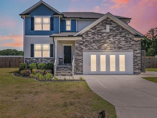 60 Olivia Crossing Ct, Four Oaks, NC 27524