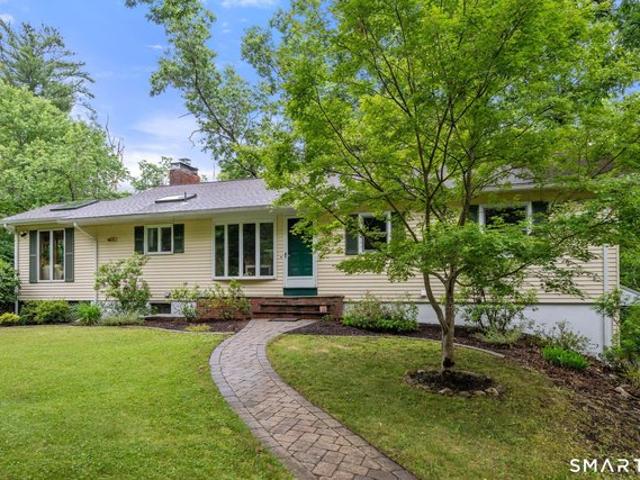 60 Olsen Dr, Mansfield, CT 06250