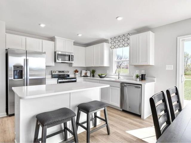 60 Pultz Blvd, Dayton, OH 45431