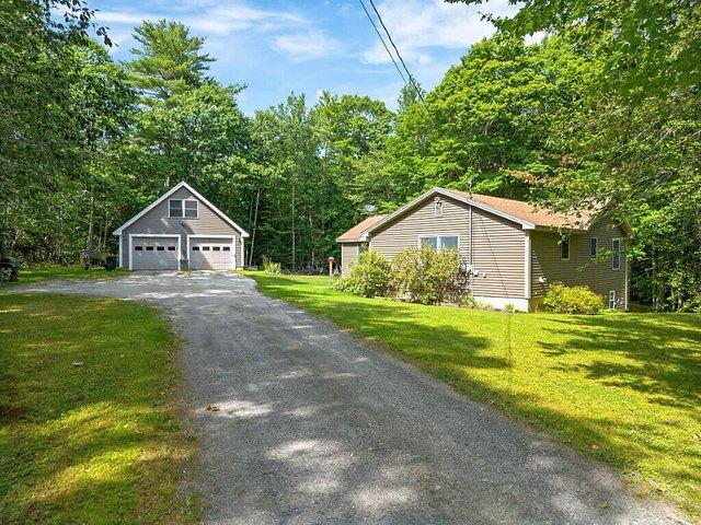 60 Quarry Dr, Readfield, ME 04355