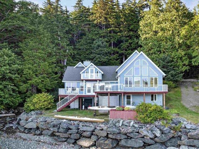 60 Raspberry Ln, Ketchikan, AK 99901