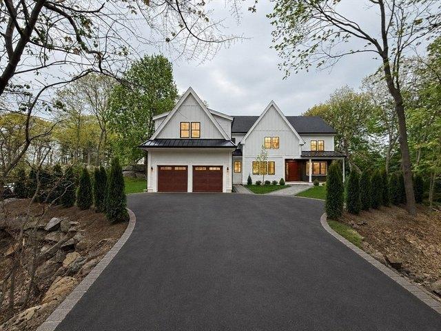 60 Rear Lynnbrook Rd, Lynnfield, MA 01940