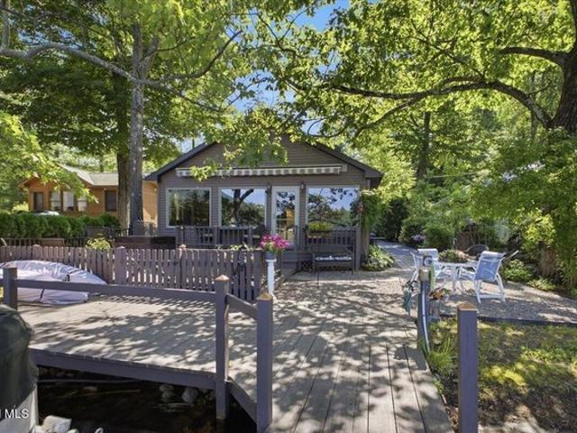 60 Reardon Rd, Queensbury, NY 12804
