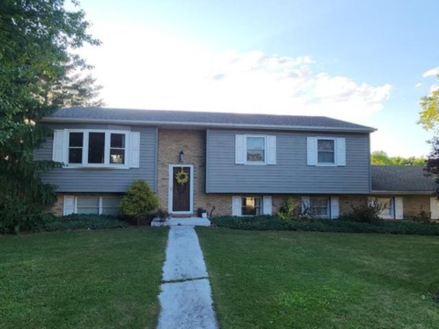 60 Redstone Dr, York Haven, PA 17370