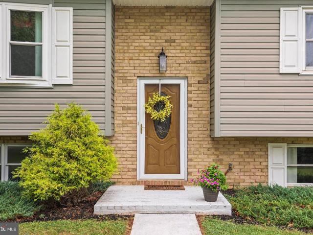 60 Redstone Drive