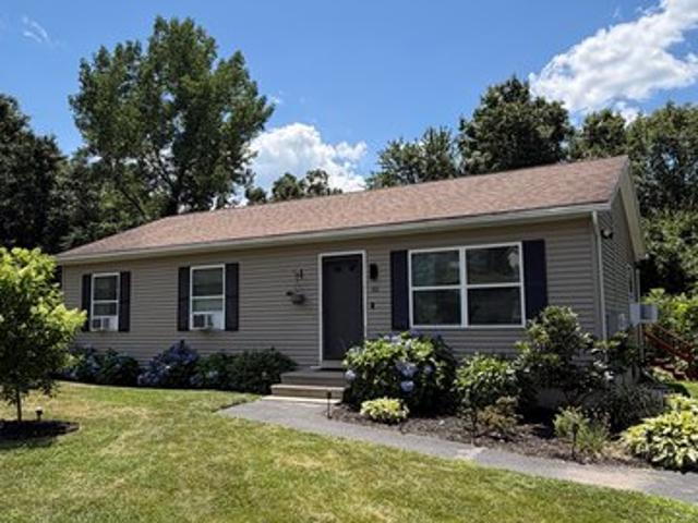 60 Rockledge Dr, Vernon, CT 06066