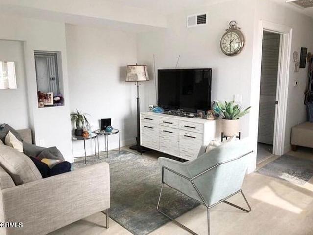 60 S Vinedo Ave, Unit 301, Pasadena, CA 91107 | MLS #P1 26945 | Compass