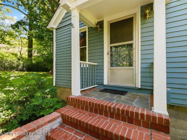 60 Shivertown Road