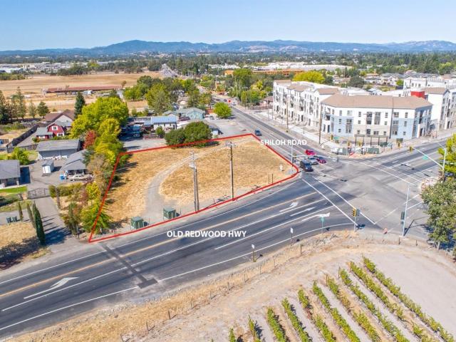 60 Shiloh Rd, Santa Rosa, CA 95403 | MLS #325088 | Compass