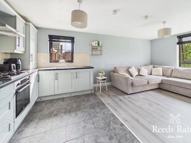 60 Sir Richard Wallace Walk, Lisburn, BT28 3RW