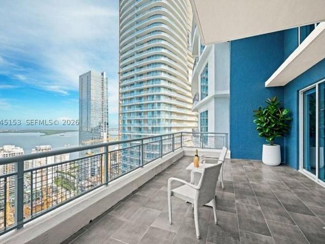 60 SW 13th St Apt 4002, Miami, FL 33130