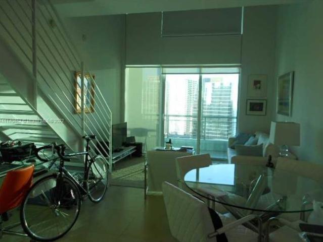 60 SW 13th St #2418 Miami, FL 33130