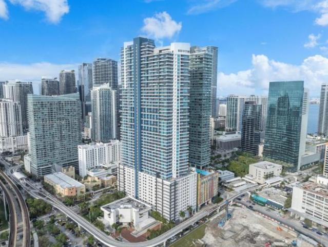 60 SW 13th St #5018, Miami, FL 33130