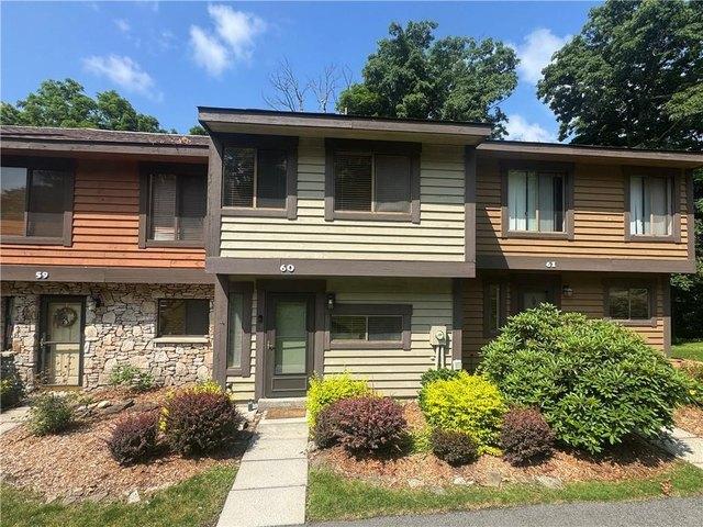 60 Swiss Mountain Dr, Champion, PA 15622