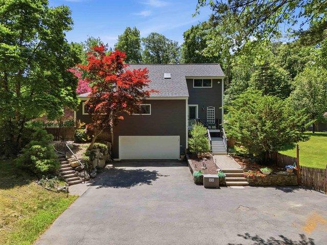 60 Stanley Brook Dr, Salem, NH 03079