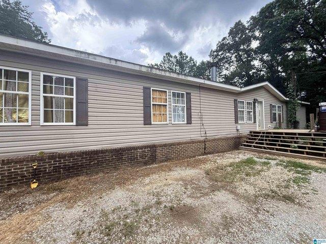 60 Sunny Hill Rd, Columbiana, AL 35051
