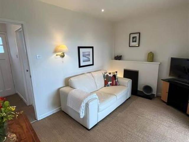 60A Middle Braniel Road, Belfast, BT5 7TU