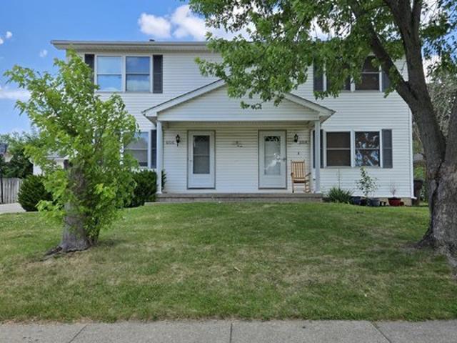 6104 N Frostwood Pkwy, Peoria, IL 61615