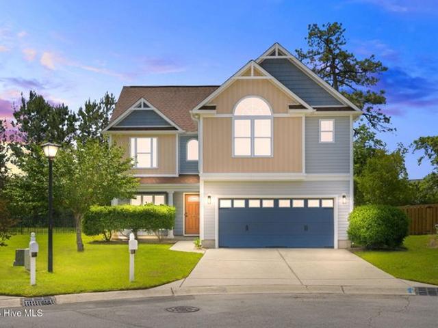 6104 Blue Ray Dr, Leland, NC 28451