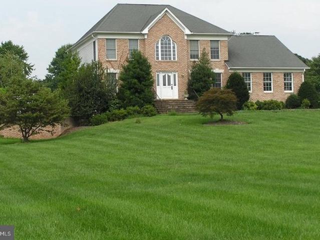 6104 Edmont Dr, Frederick, MD 21704