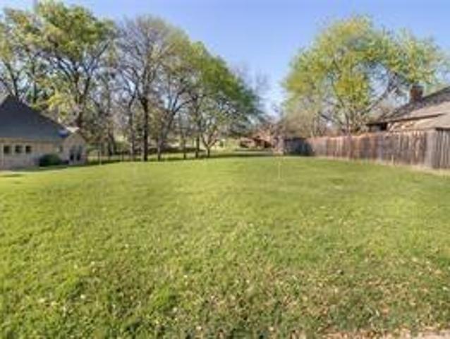 6104 Volunteer Place