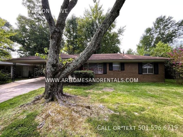 6105 Myerson Drive | 3 Bedrooms | 1.5 Bathrooms ~ 1/2 Off First Month's Rent Special!