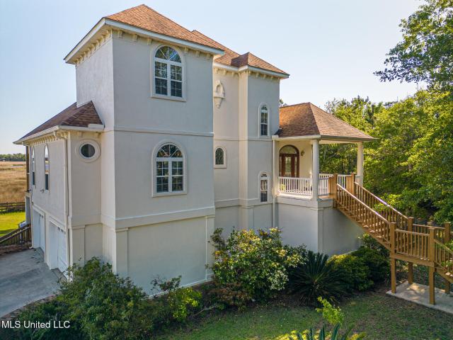 6105 Mary Mahoney Drive