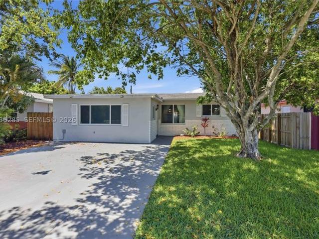 6105 Fletcher St, Hollywood, FL 33023