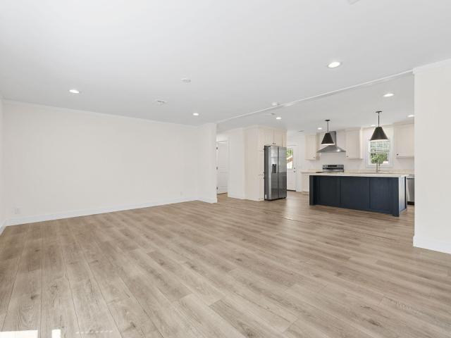 6105 Fox Drive