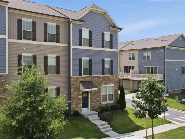 6105 Lemon Grass Lane