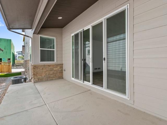 6106 N Netherland Ct, Aurora, CO 80019