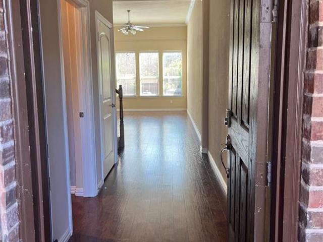 6106 Black Swan Circle