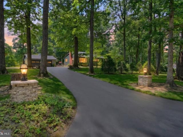 6106 E Hill Top Drive E