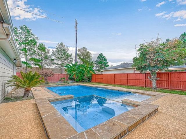 6106 Laguna Del Rey Dr, Houston, TX 77041