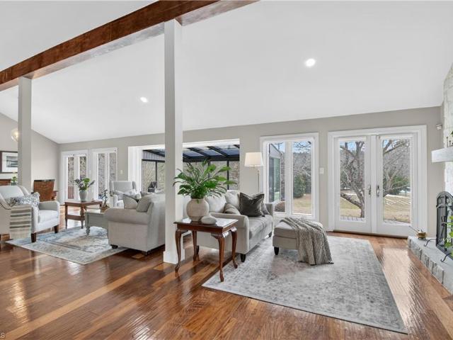 6106 Pintail Court