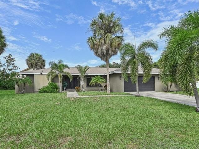6106 45th St W, Bradenton, FL 34210
