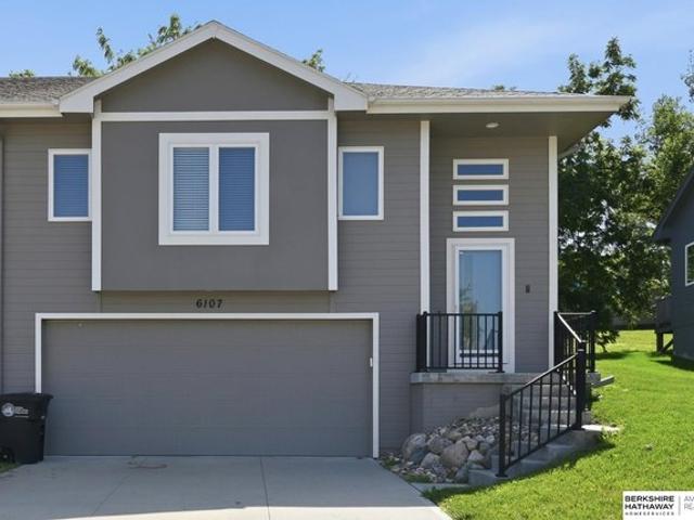 6107 N 108 Avenue Cir, Omaha, NE 68164