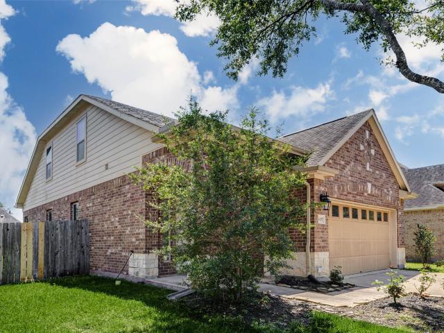 6107 Nicholas Lane