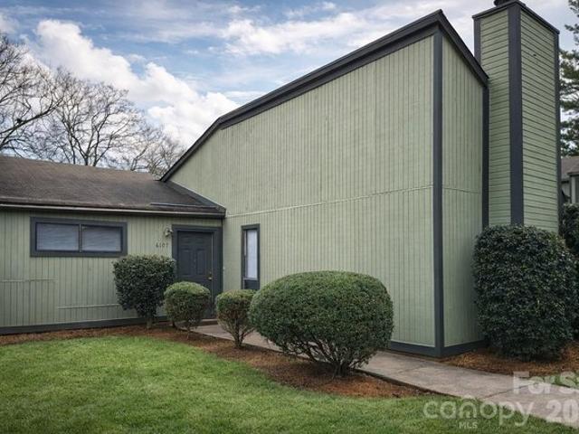 6107 Bent Tree Ct, Charlotte, NC 28212