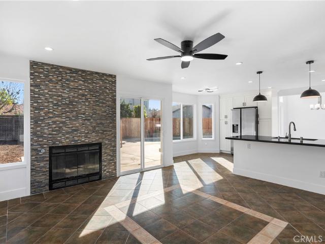 6107 Cartagena Ave, Bakersfield, CA 93313 | MLS #SR26012 | Compass