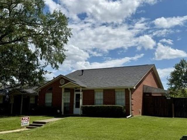 6107 Plantation Dr, Tyler, TX 75703