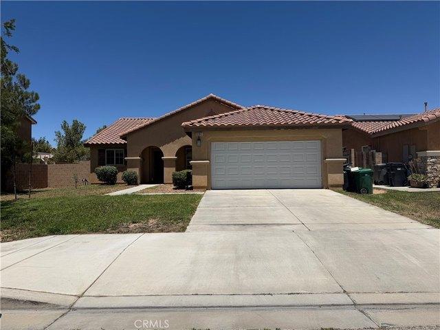 6107 Still Meadow Ln, Lancaster, CA 93536
