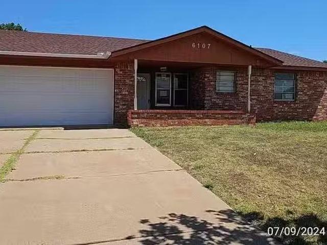 6107 SW Oak Cliff Ave, Lawton, OK 73505 653738214