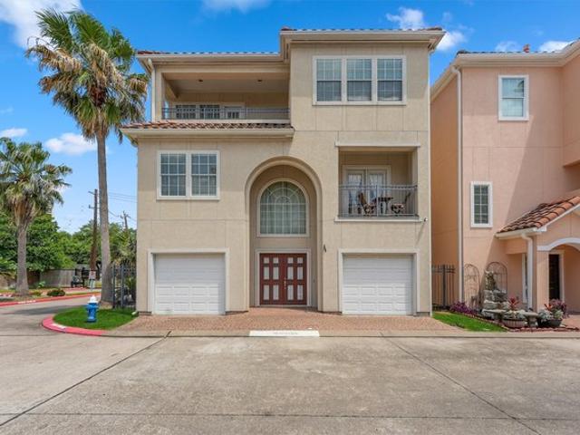 6107 S Arrowana Ln, Houston, TX 77036