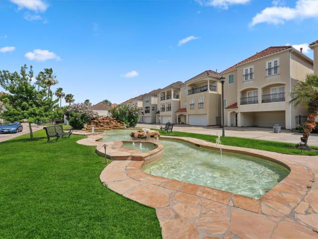 6107 S Arrowana Ln, Houston, TX 77036 | MLS #81489