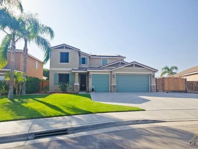 6107 Shasta Daisy Way, Bakersfield, CA 93311