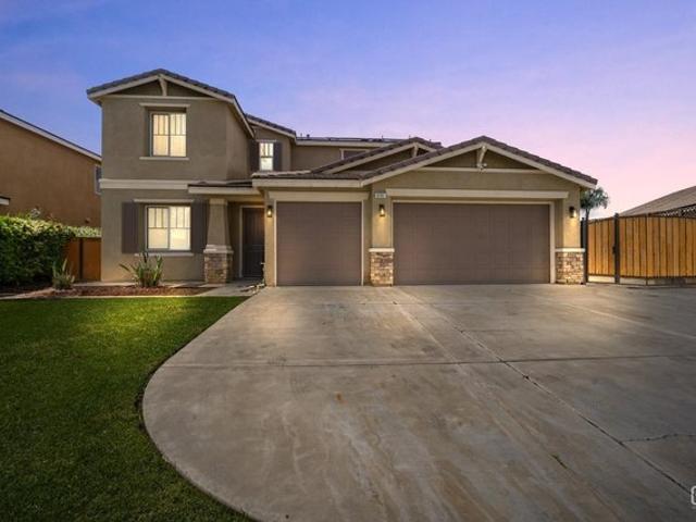 6107 Shasta Daisy Way, Bakersfield, CA 93311