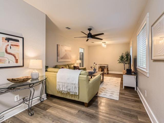 6108 Calmar Cv # B