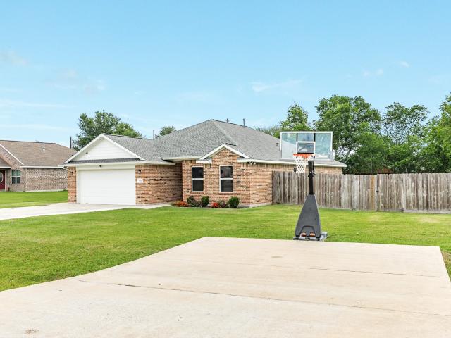 6108 Fox Ridge Drive
